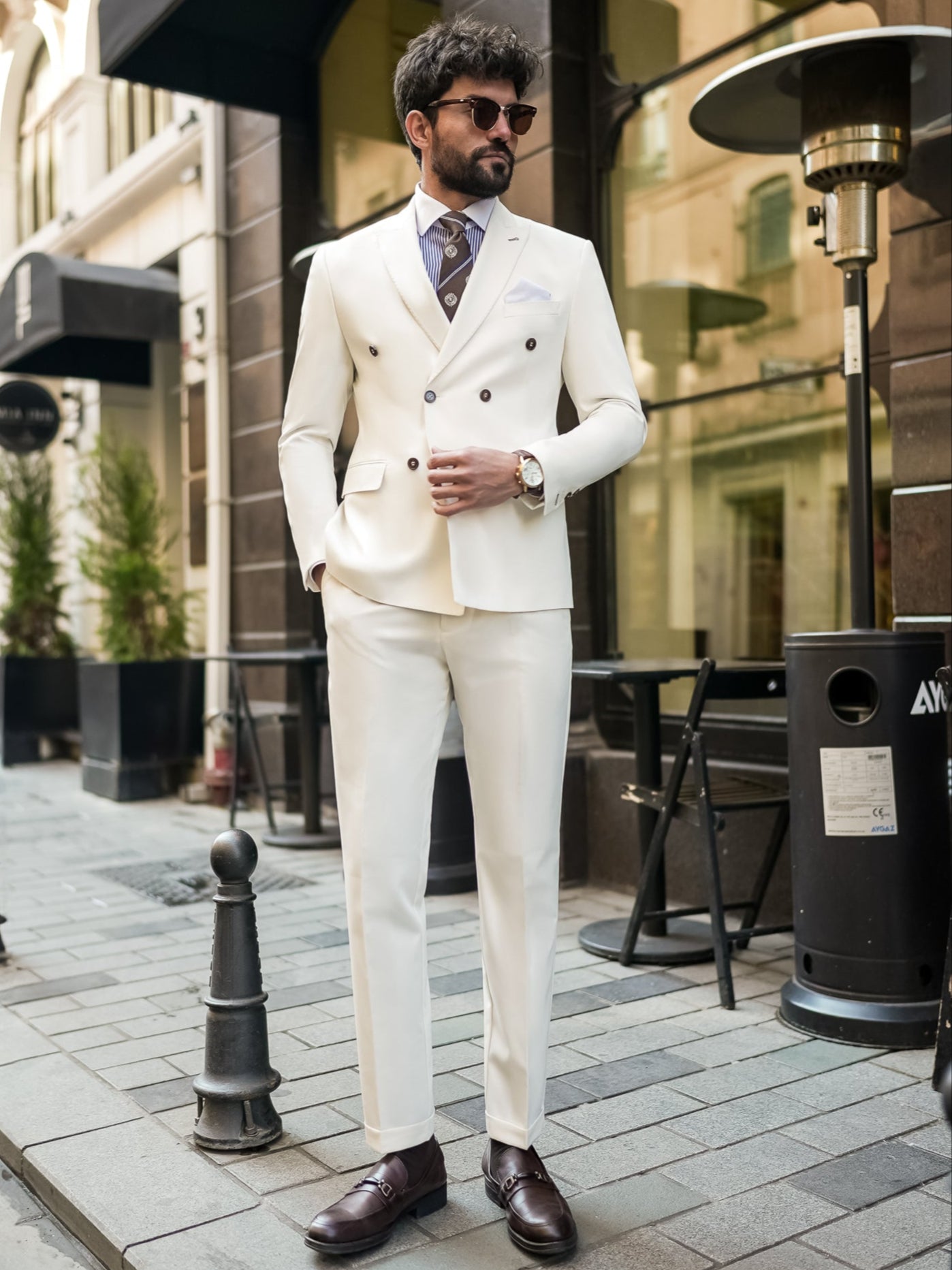 White Double Breasted Suit 2-Piece | VIOSSI