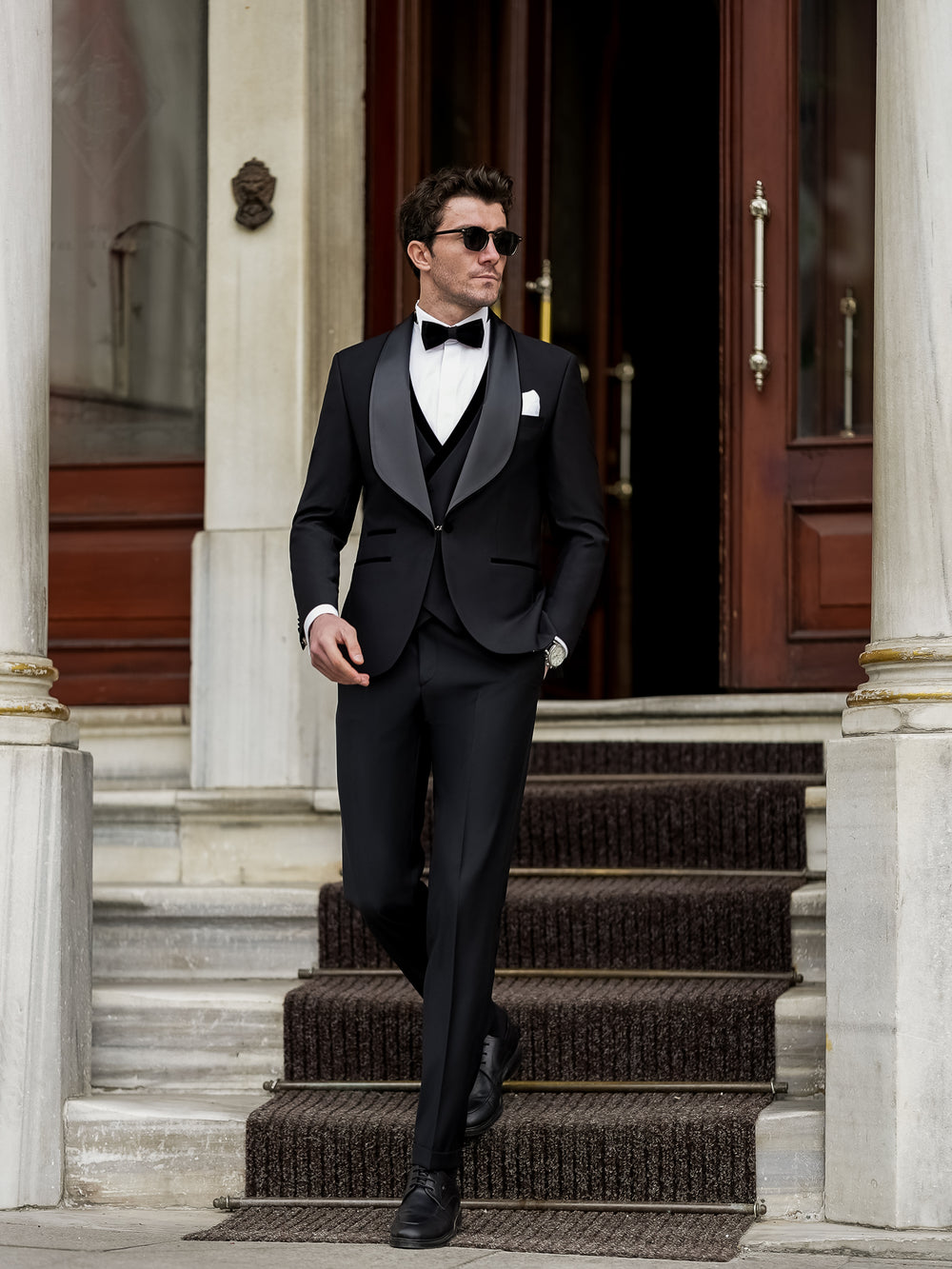 Black Slim Fit Double Breasted Tuxedo 3-Piece | VIOSSI